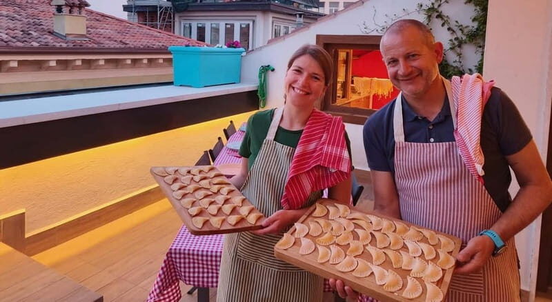 Verona Center: Pasta Class with Dinner & Wine in Local Home - Key Points