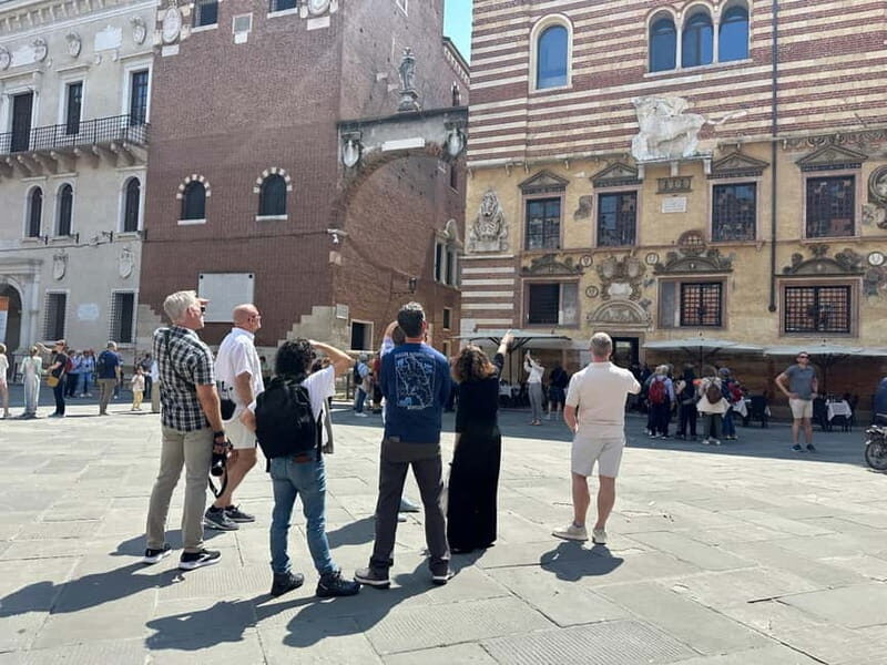 Verona: Guided Small Group Walking Tour of the City of Love - Piazza delle Erbe and Piazza dei Signori