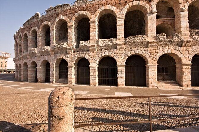 Verona Private Walking Tour - Verona Private Walking Tour: A Walk Through the City of Love and History