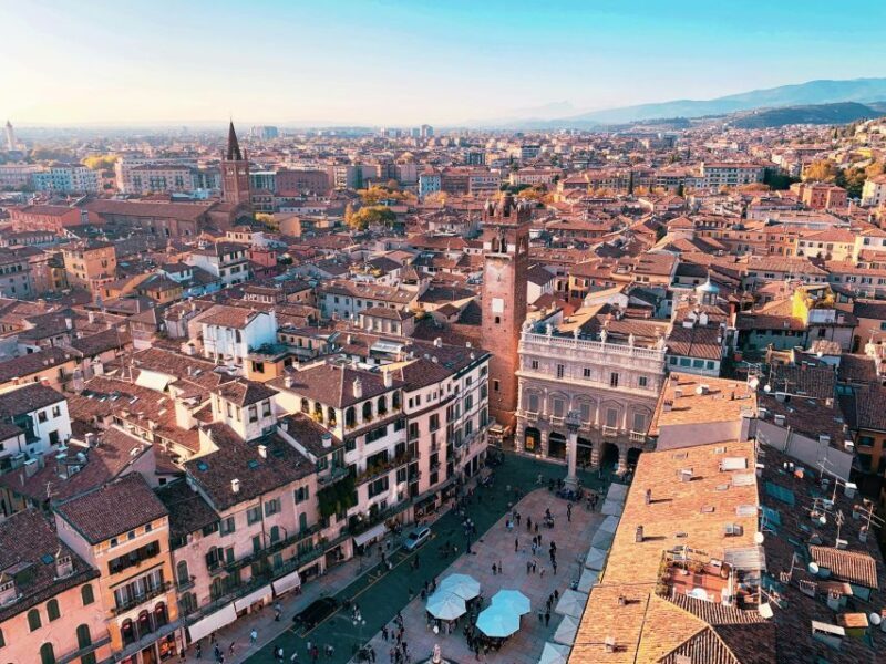 Verona: private walking tour in the city of love - Key Points