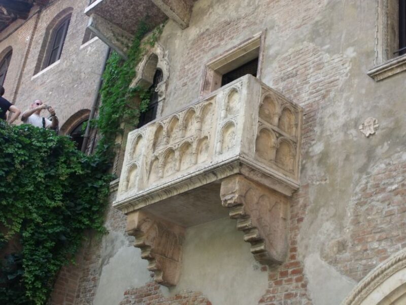 Verona: Sightseeing and Heritage Tour - Key Points