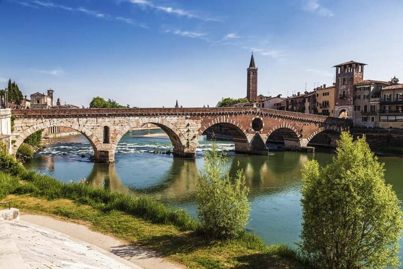 Verona: Walking Sightseeing City Tour with Local Guide - Why This Tour Works Well for Travelers