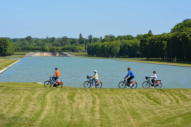 Versailles: Bike Tour on a premium Dutch bike - An In-Depth Look at the Versailles Bike Tour