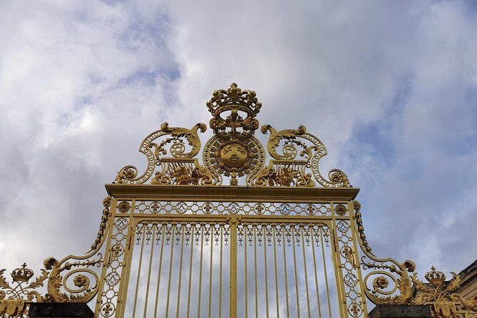 Versailles Full Day Private Guided Tour with Hotel Pickup - Key Points