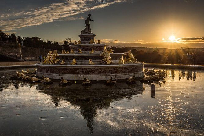 Versailles Palace and Park Private Guided Day Tour from Paris - Key Points