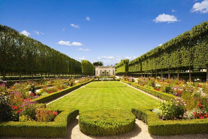Versailles Palace and Park Private Guided Day Tour from Paris - The Guide: Knowledge and Personal Touch Make All the Difference