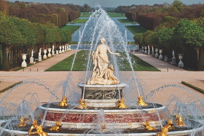Versailles Palace Audio-Guided Tour by Shuttle from Paris - The Itinerary in Detail: What You Can Expect