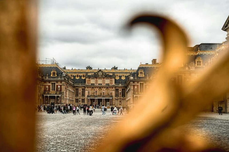 Versailles Palace Guided Experience and Gardens Entry 10 PPL - Price and Value