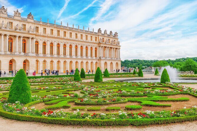 Versailles Palace Guided Tour & Gardens Option from Versailles - Who Should Consider This Tour