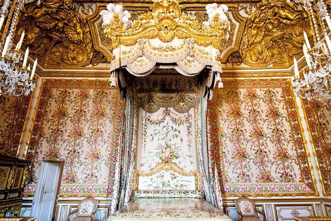 Versailles Palace & Marie-Antoinette's Estate Private Guided Tour - Key Points