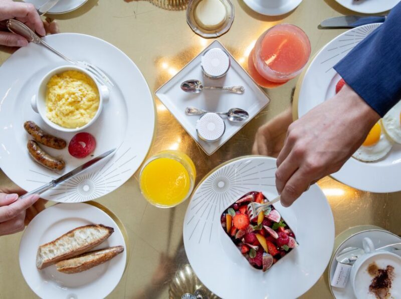 Versailles Palace Skip-the-Line Entrance and Breakfast - Who Should Consider This Experience?