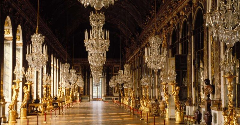 Versailles: Skip-the-Line Day Tour & Transfer from Paris - FAQ
