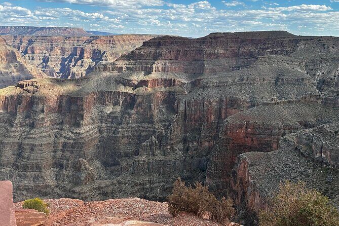 Vertigo From Infinity In The Heart Of The Desert Grand Canyon Skywalk - Who Will Love This Tour?