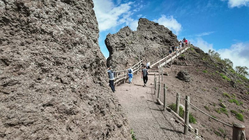 Vesuvius Volcano Experience: from Naples, Pompeii and Rome - FAQ