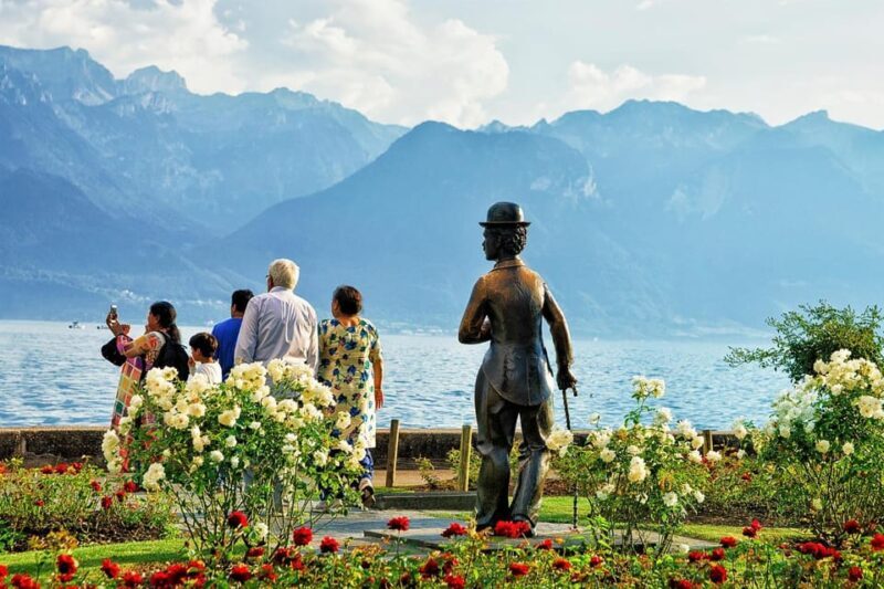 Vevey: Express Walk with a Local in 60 minutes - Exploring the Heart of Vevey