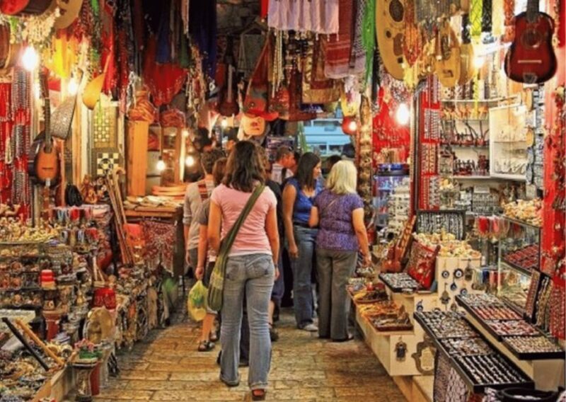 Vibrant Markets of Mumbai (2 Hours Guided Walking Tour) - The Heartbeat of Mumbai: What Makes This Tour Special