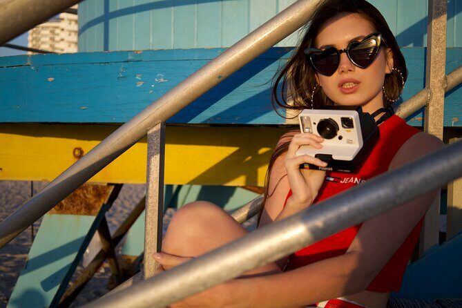 Vibrant Photoshoot with Miami Signature Backdrops - Exploring the Wynwood Setting: Why It Matters