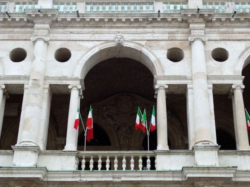 Vicenza: Palladian Architecture Private Walking Tour - Why These Stops Matter