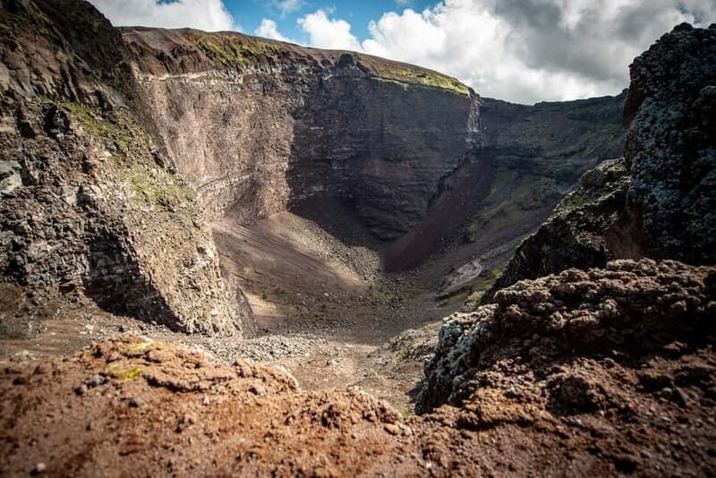 Vico Equense: Pompeii and Mount Vesuvius Guided Tour - Key Points