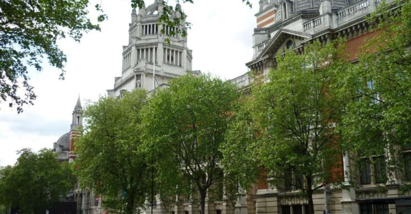 Victoria and Albert Museum: Highlights Tour - Exploring the Museum’s Highlights in Depth