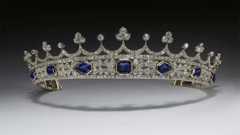 Victoria and Albert Museum London Private Guided Tour 3 hour - A Deep Dive into the Art, Fashion, and Design of the V&A