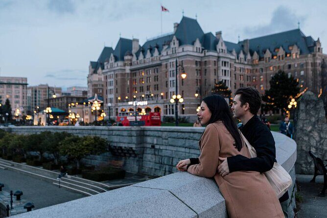 Victoria and Butchart Gardens Christmas Tour - Transportation and Guide Experience