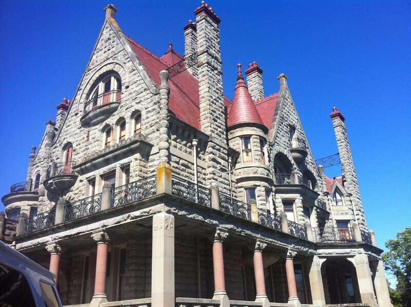 Victoria, BC: City Tour and Butchart Gardens Combo Tour - Exploring Victoria: The Best of the City in a Short Time