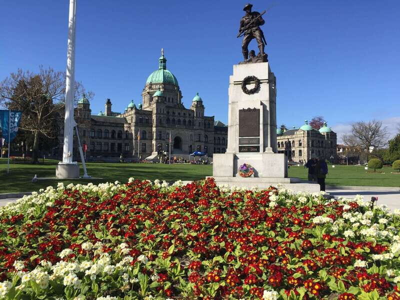 Victoria, BC: City Tour and Butchart Gardens Combo Tour - FAQs