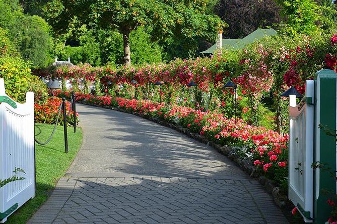 Victoria & Butchart Gardens Tour with Ferry from Vancouver - Key Points