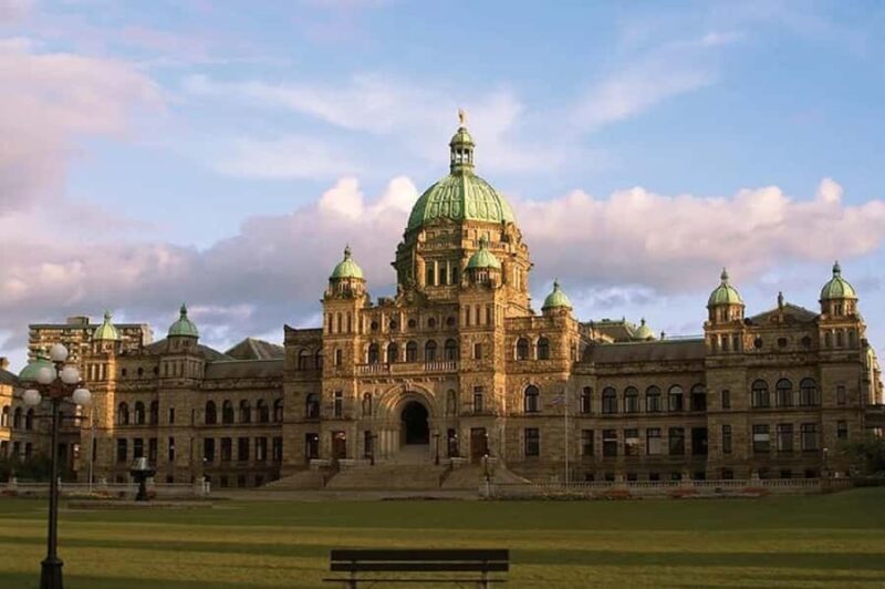 Victoria: Butchart, Harbor, Mile Zero Small Group Max12 Tour - The Sum Up