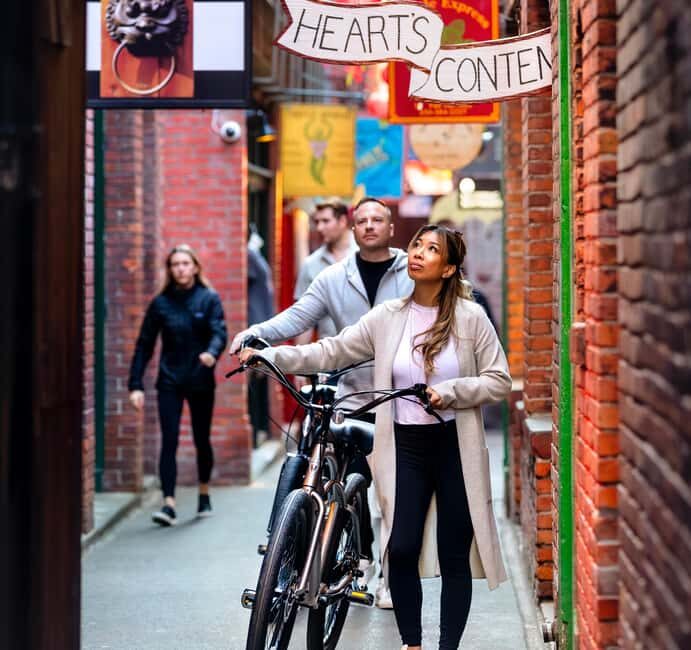 Victoria City Highlights Bike Tour - Castle Hoods & Legends - A Detailed Look at the Itinerary