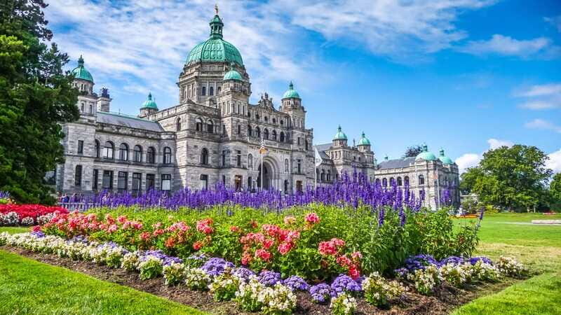Victoria: Driving Tour w/ Malahat Skywalk & Butchart Gardens - FAQ