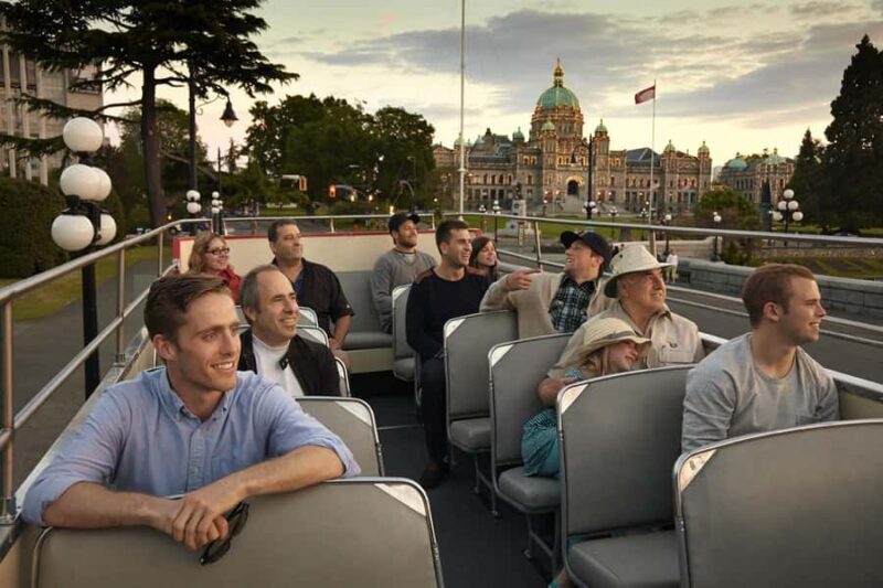 Victoria: Evening Hop-On Hop-Off City Sightseeing Tour - Key Points