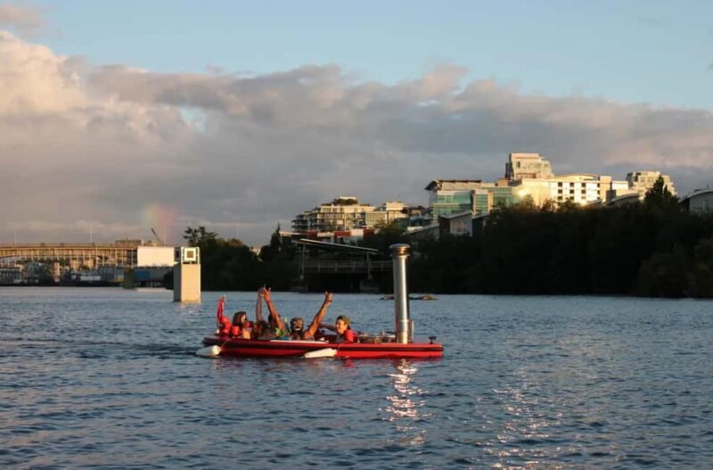 Victoria: Private Hot Tub Boat Rental - A Detailed Look at the Hot Tub Boat Experience