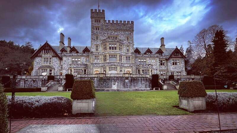 Victoria: Skywalk & Hatley Castle Private Tour - Starting Point and Transportation