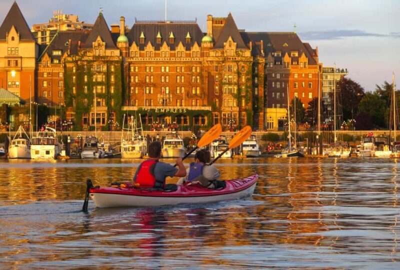Victoria: Sunset Kayak Tour - An In-Depth Look at the Victoria Sunset Kayak Tour