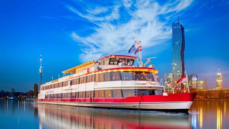 Vienna: 3,5-Hour Danube Cruise "Greek Night" - Scenic Highlights and Commentary