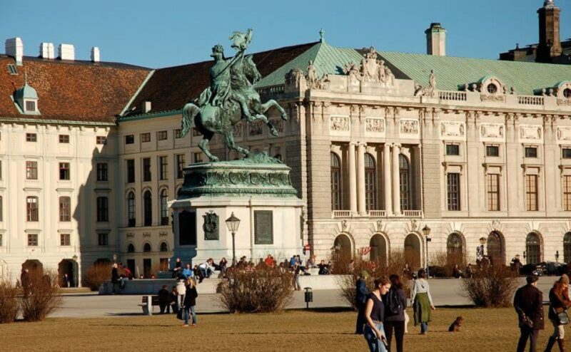 Vienna and Skip-the-Line Schönbrunn Palace Private Tour - Key Points