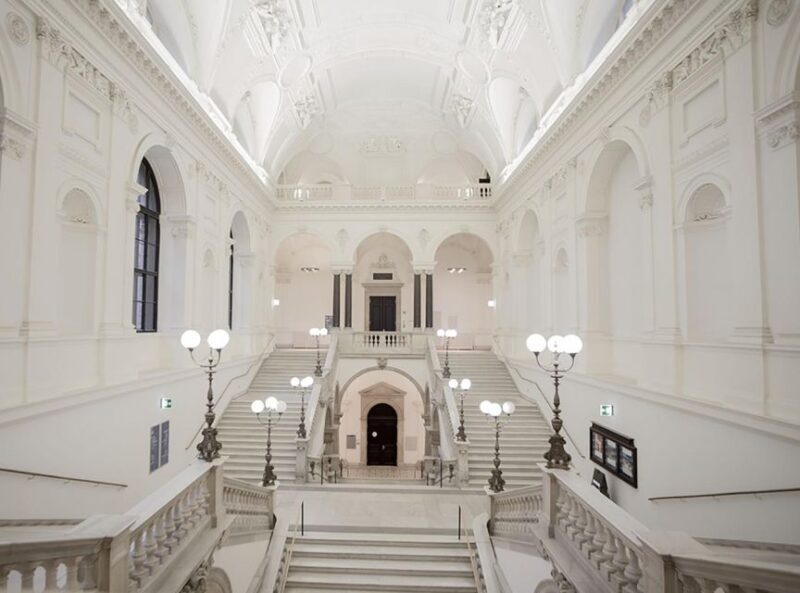VIENNA AT NIGHT: Photo Tour of the Most Beautiful Buildings - Key Points
