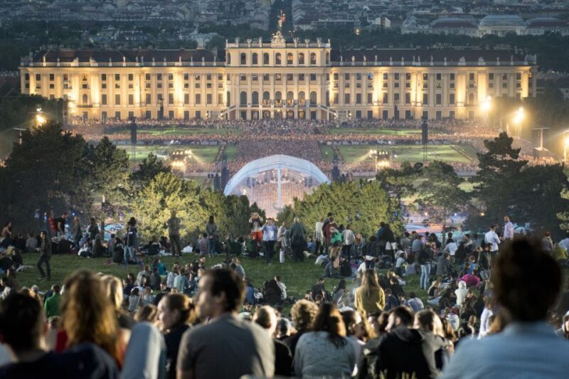 Vienna: Big Bus City Highlights Night Tour with Live Guide - The Itinerary and What Youll See
