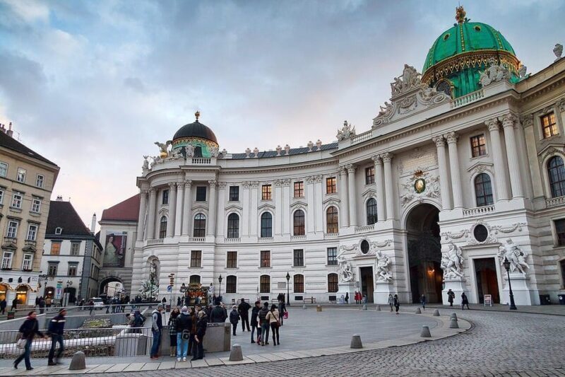 Vienna: Big Bus Guided Inner City Walking Tour - Introduction