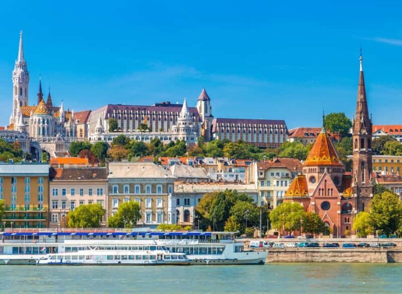 Vienna: Bratislava & Budapest Small Group Guided Day Tour - The Sum Up