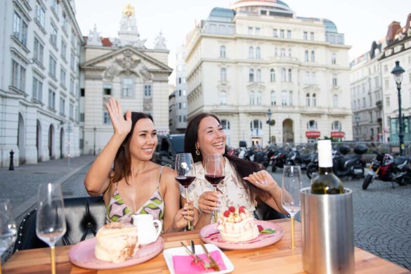 Vienna Candlelight Dinner Experience in a Classic Oldtimer - Key Points