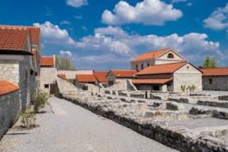 Vienna: Carnuntum Roman city tour with guide - Discovering Carnuntum: What the Tour Offers
