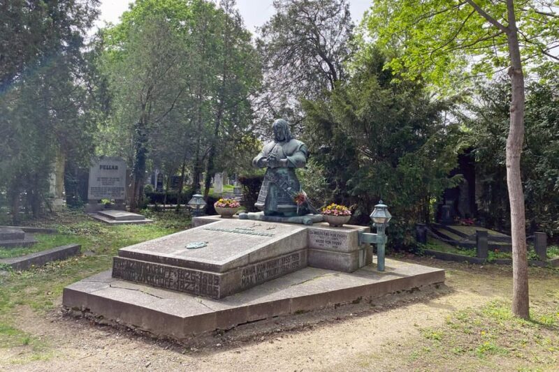 Vienna: Central Cemetery, guided walking tour with fascinating secrets - Final Words