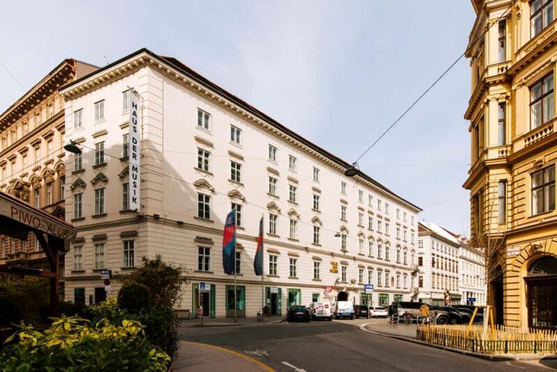 Vienna: Classical Masters Concert at Haus der Musik - An Authentic Musical Encounter in Vienna