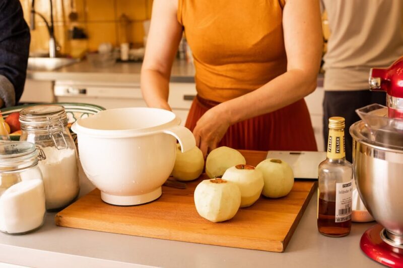 Vienna; Cooking Class: Make Schnitzel & Apple Strudel - Setting the Scene: A Cozy Viennese Home