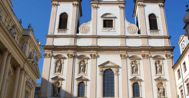 Vienna: Courtyards & Hidden Places Walking Tour - Exploring Vienna’s Hidden Gems: The Courtyards & Hidden Places Walking Tour