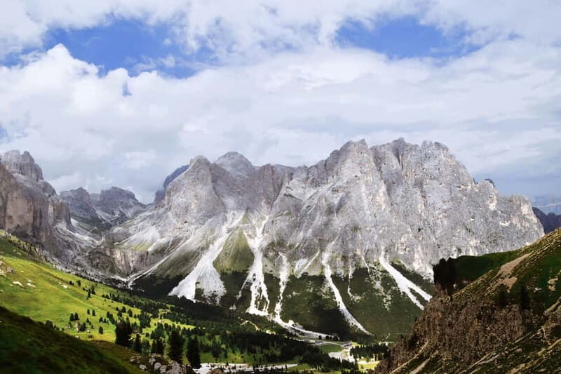 Vienna: Hallstatt and Salzburg Mountains and Lakes Tour - Hallstatt’s Enchanting Charm