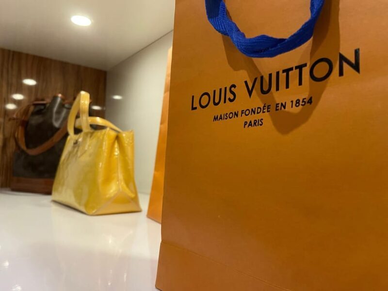 Vienna Holiday Shopping: Exclusive Designer Vintage Tour - Key Points